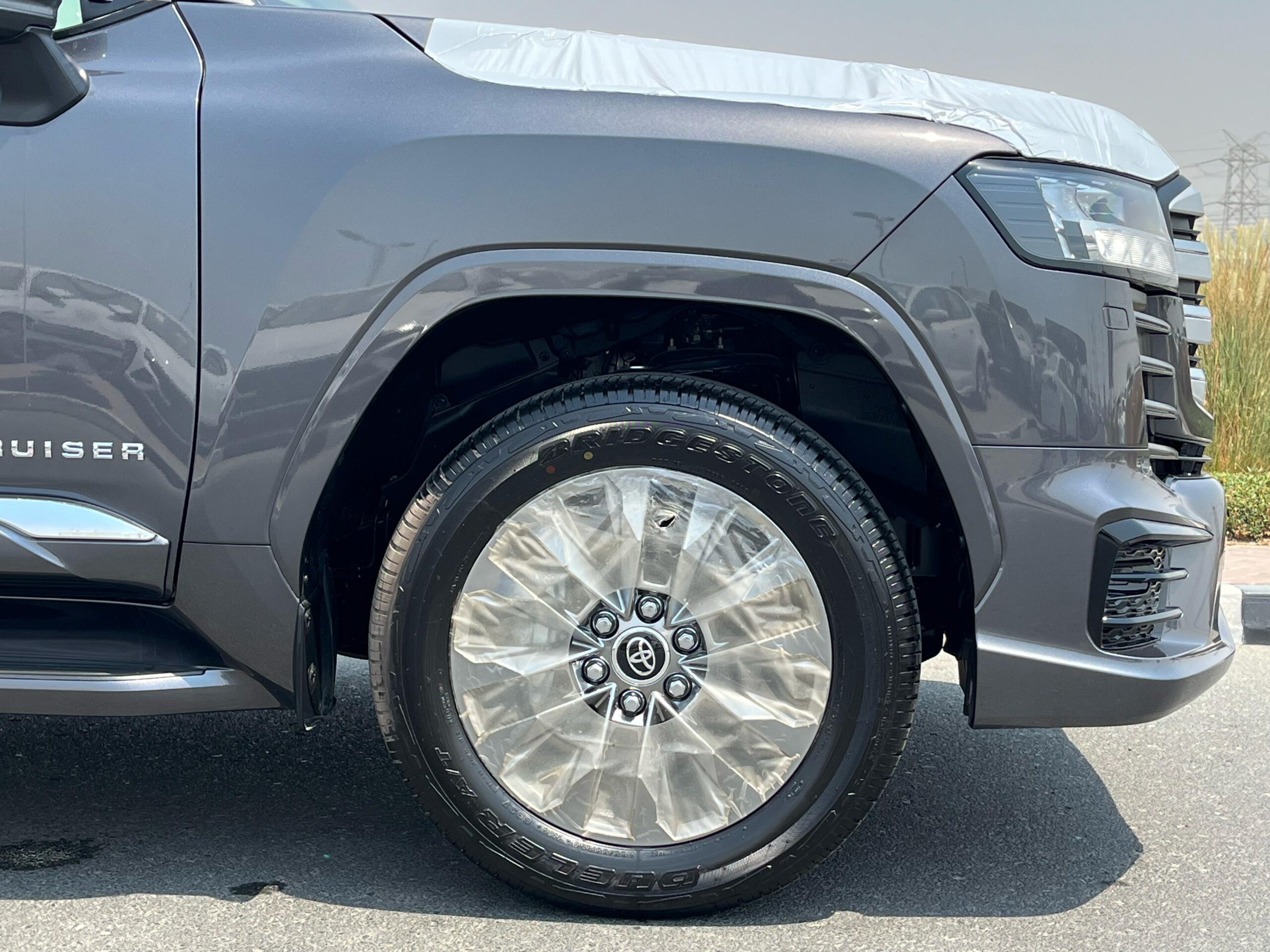 TOYOTA LC300 GXR 3.5L PTR FULL 2025 GRAY WITH KIT – Naizac